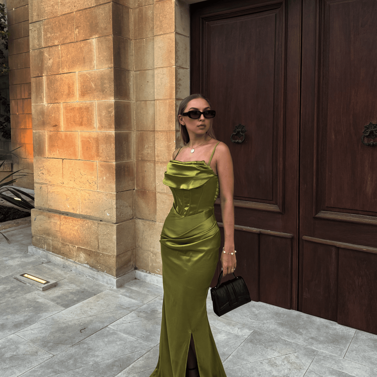 Olivia Olive Maxi Dress – DE NOIR